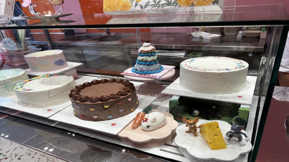 اشهر محلات كيك في دبي مع التوصيل أون لاين | اقدم 24 محل كيك اعراس - فيو دبي